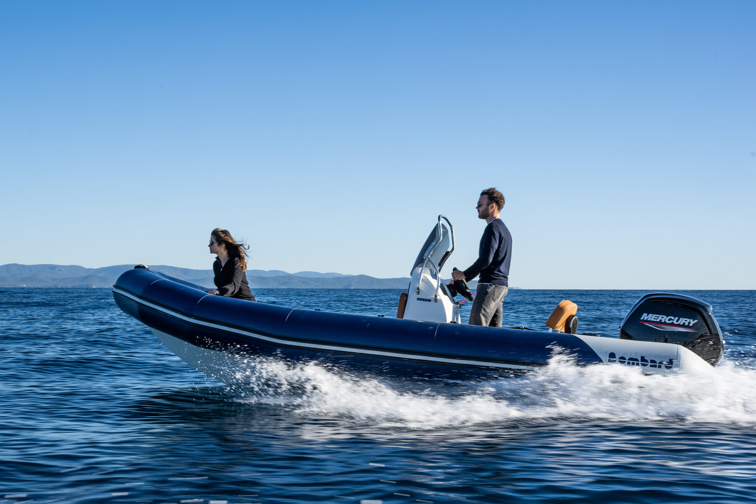 Sunrider 550 Blue Story – Bombard – Bateaux pneumatiques et semi-rigides