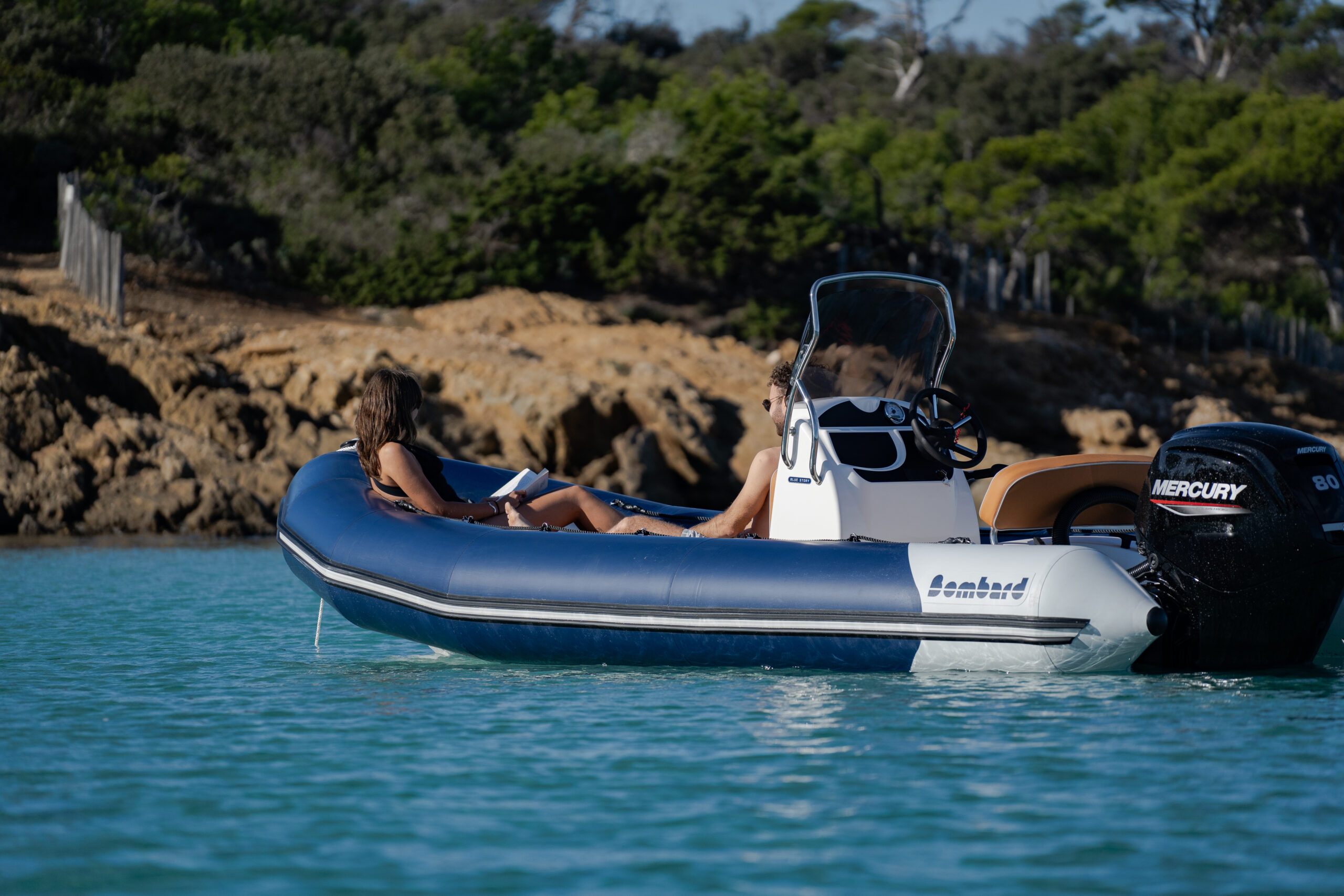 Sunrider 550 Blue Story – Bombard – Bateaux pneumatiques et semi-rigides